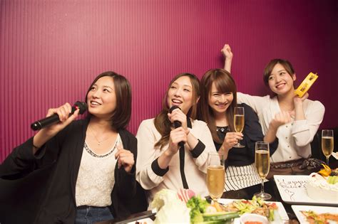 カップルでも女子会でも楽しめる新宿ラブホのカラオケ！ 【公式】新宿・歌舞伎町ラブホテルpasha（パシャ）