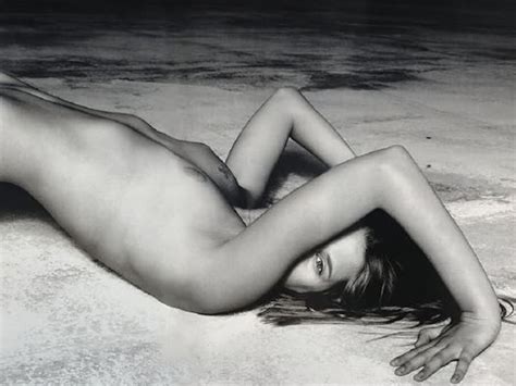 Naked Estella Warren Added 07 19 2016 By