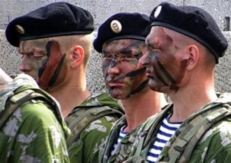 РВ Кадры реакции морпехов 155 й бригады ТОФ на прилет ракеты ВСУ — ИАНЕД