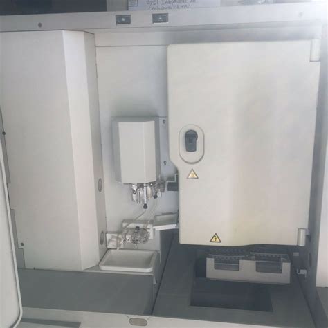 Hitachi Abi Prism 3130xl Genetic Analyzer 16 Capillary Unit With