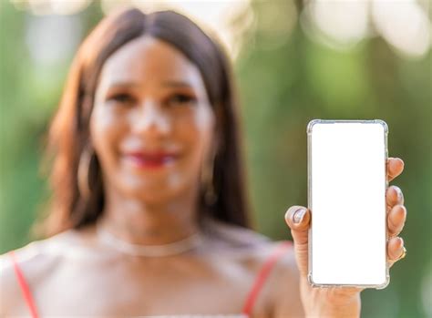 Premium Photo Focus On The Screen Of A Mobile In A Hand