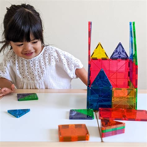 Magnatiles Clear Colours 32pc The Granville Island Toy Company