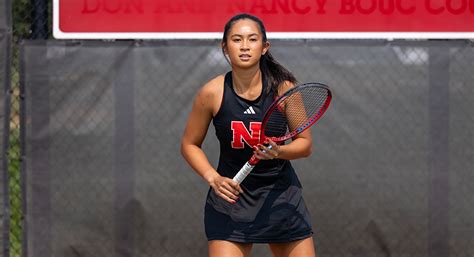 Womens Tennis Signs Battle Tested Transfer From Nebraska Santa Clara