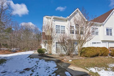 40 Phoenix Ct Tinton Falls NJ 07712 Trulia