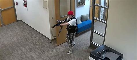 La Autora Del Tiroteo De Nashville Compró Las Armas Legalmente A Pesar