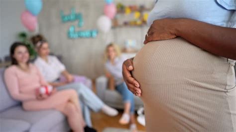 831 Pregnant Shower Stock Videos Footage And 4k Video Clips Getty Images