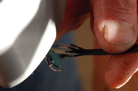 Building Instructions For A Cable That Connects LEGO Power Functions