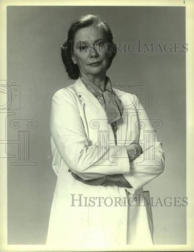 1982 Press Photo Actress Kate Reid In Gavilan On Nbc Television