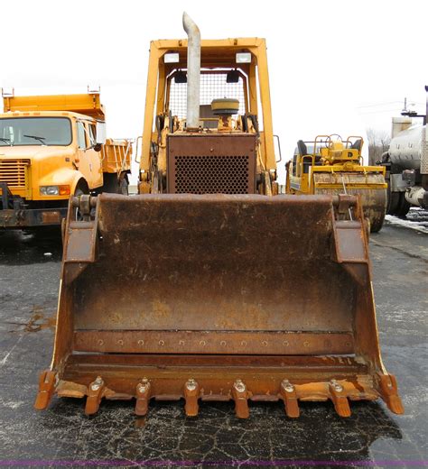 1989 Case 1155e Track Loader In Springfield Mo Item F4335 Sold
