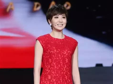 女主持人紫檀老公 张梓坦 4 伤感说说吧