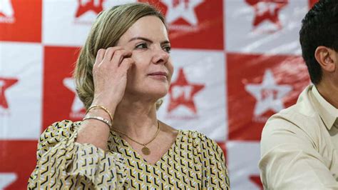 ‘prisão é O Que Merecem Diz Gleisi Após Indiciamento De Bolsonaro E