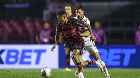 O Absurdo Que é O Flamengo Se Limitar A Correr Atrás No Brasileiro