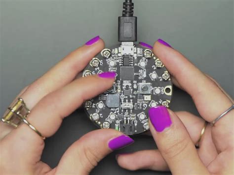 Adafruit Circuit Playground Bluefruit Express Starter Kit [adabox014 Essentials] Id 4504