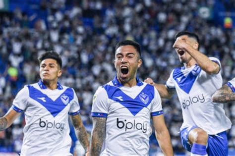 Vélez venció a Atlético Tucumán y salió del descenso en la tabla anual