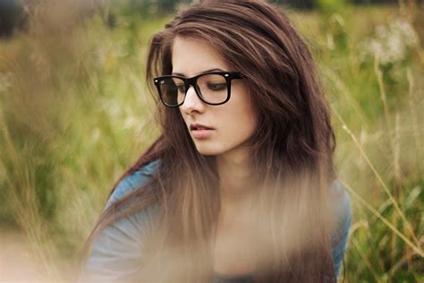 How To Choose The Right Eye Glasses For Your Face And Be Perfect