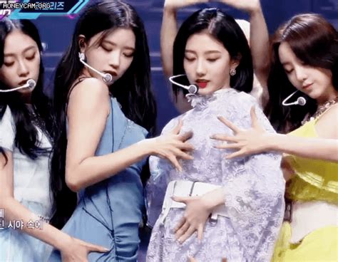 하늘색 드레스의 러블리즈 이미주 연예인 와이고수