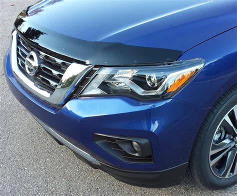Nissan Pathfinder 2017 Up Formfit Hood Protector