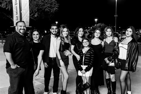 Everything We Saw As Cigarettes After Sex Brought Its Sultry Sounds To San Antonio San Antonio