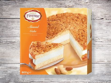 Tort cu frișcă și fulgi de migdale Lidl România Promoții arhiva