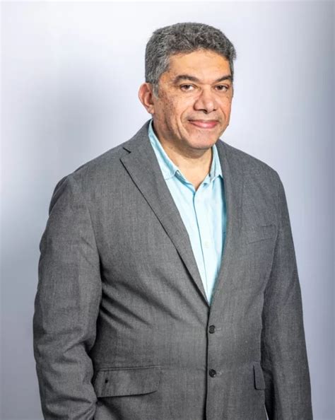 Dr Alex C Varghese • Fertility Associates