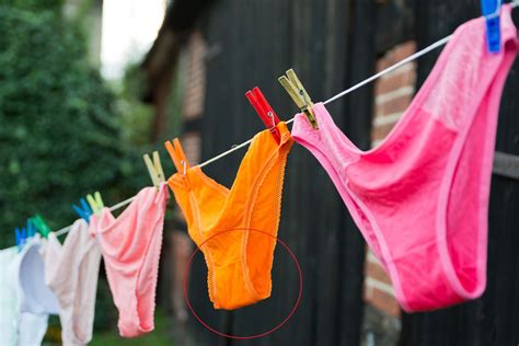 Do czego służy kieszonka w damskich majtkach