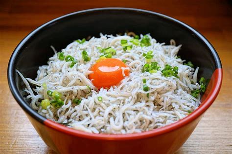 茨城・大洗で生しらす丼を！行列のできる人気店『大洗町漁協 かあちゃんの店』に行ってきた。 グルメハッカーの飲食店開拓ブログ