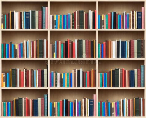 Books 库存照片 图片 包括有 盖子 学院 图书馆 了解 文艺 纸张 学校 开放 文件 33519554