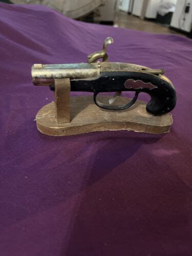 Vintage Derringer Flintlock Pistol Cigarette Lighter 4574271284