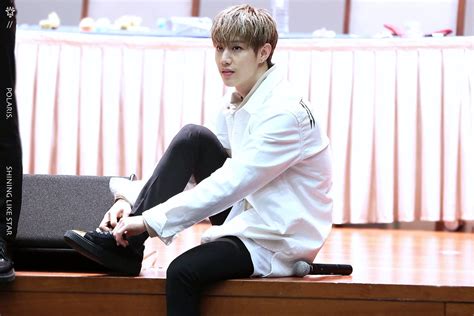 Jibbitz On Twitter Rt Hdpumpui We Love You Mark Tuan 😍
