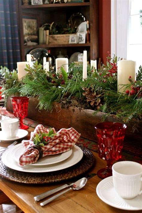 Inspiring Rustic Christmas Table Settings DigsDigs