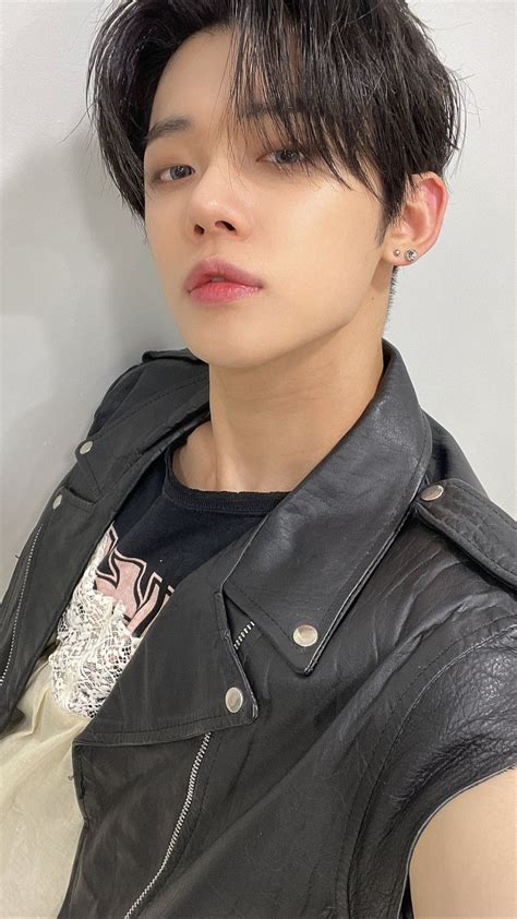 Pin By Agustdd1993 On Txt Txt Pretty People Choi Daniel