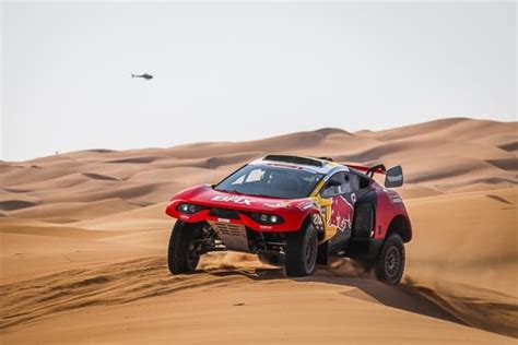 Loeb Se Impone A Al Attiyah Y Gana La Etapa Del Dakar Al Rajhi Lidera En Autos Noticia