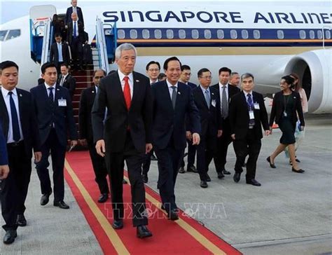Singaporean Pm Begins Official Visit To Vietnam