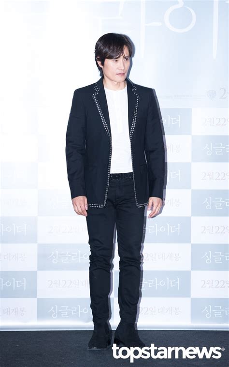 HD포토 이병헌 깔끔한 블랙 슈트 패션 최시율 기자 톱스타뉴스