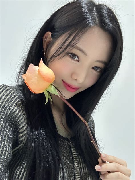 230514 Itzy Japan Twitter Update Thank You For Always Being With Us🌹 R Itzy