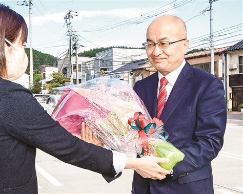 「現場感覚持ち町政運営」 糸原奥出雲町長が初登庁 山陰中央新報デジタル
