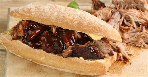 Roasted Meat And Gravy Roll Catering Randalls Roasts