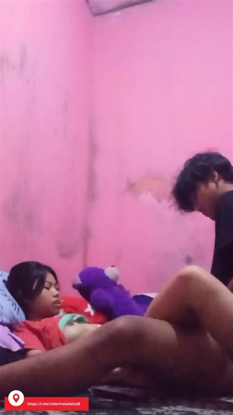 Bokep Indonesia Mahasiswi Urfasee Ngentot Sama Pacar Eporner