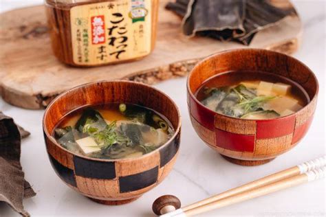 Vegan Miso Soup ヴィーガン味噌汁 • Just One Cookbook