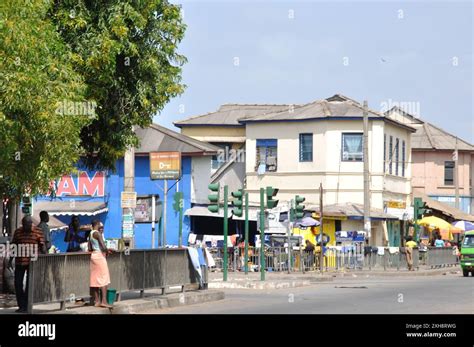 Street Scene Bulidings People Walking Busy Street Shopping Small