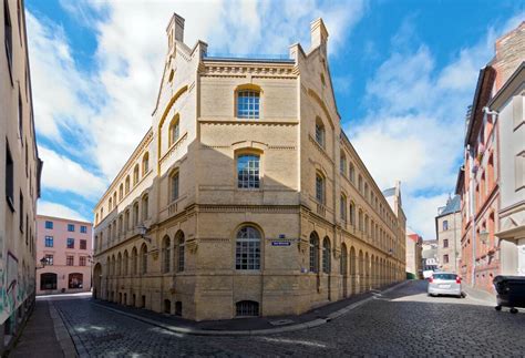 Halle Institute For Economic Research IWH Member Of The Leibniz