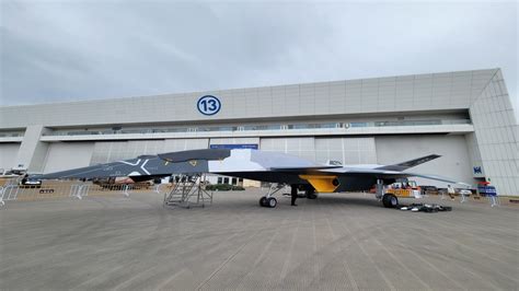 Chinas 6th Gen Fighter Jet Beijing Unveils Supersonic Aircraft