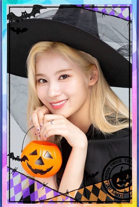 Cute Witch Sana Scrolller
