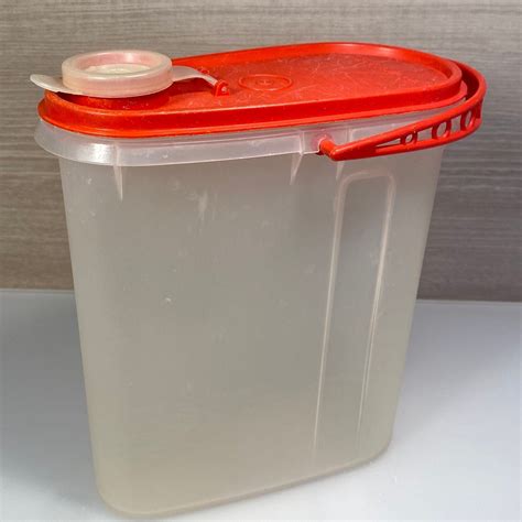 Vintage Tupperware 2 Quart Container Buddy Pitcher With Pour Spout