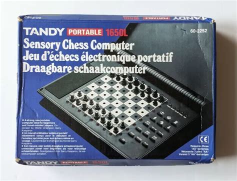 Vintage Tandy 1650 Computerised Portable Sensory Chess Set Collectable