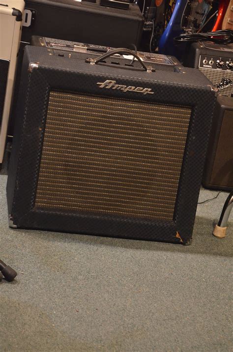 1964 Ampeg Reverberocket R12
