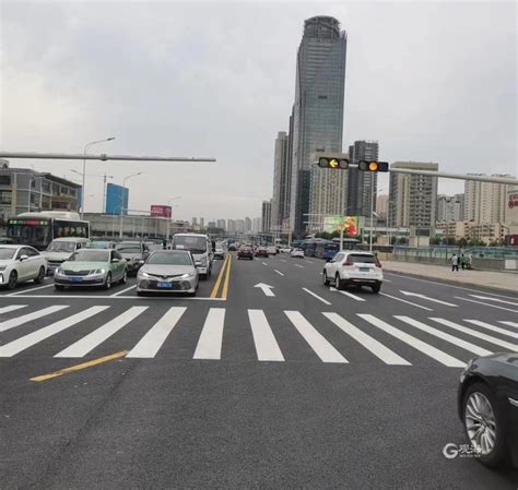 从双向6车道升级为8车道！西海岸新区长江中路改造工程完工通车 青岛新闻网