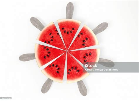 흰색 배경의 막대기에 부드럽게 얇게 썬 수박 3d 렌더링 0명에 대한 스톡 사진 및 기타 이미지 0명 과일 러시아