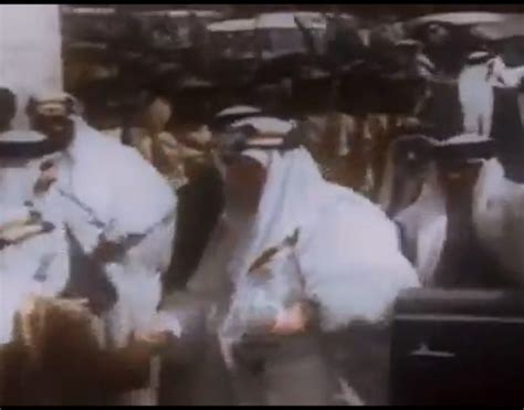 شاهد فيديو نادر للملك عبدالعزيز أثناء طوافه بالكعبة والكشف عن تاريخه