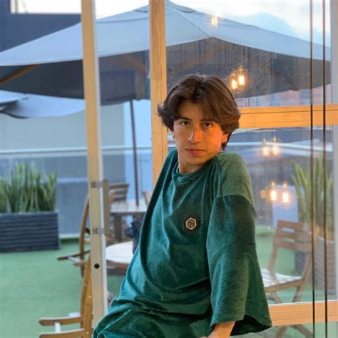 Leonardocaviezel Cam Model Free Live Sex Show And Chat Stripchat